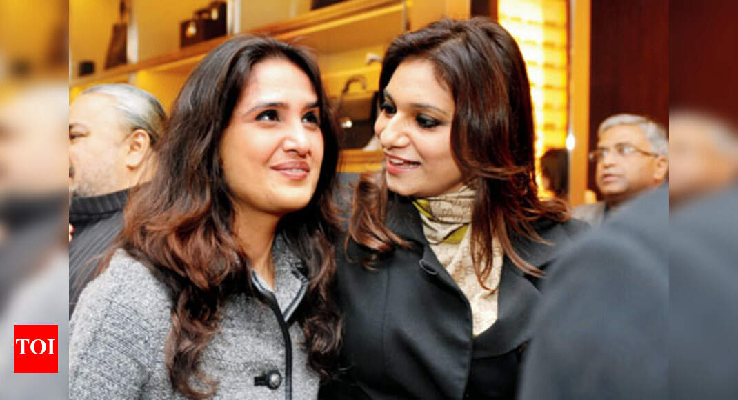 Reena, Ashok & Tanisha hosted a private cocktail party | Events Movie ...