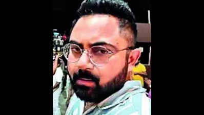 Soham Chakraborty: Actor-MLA apologizes after video of assault on resto owner goes viral ...