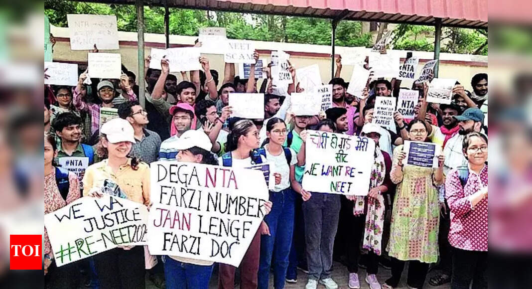 NEET Aspirants: NEET aspirants protest alleged malpractice in NEET UG ...