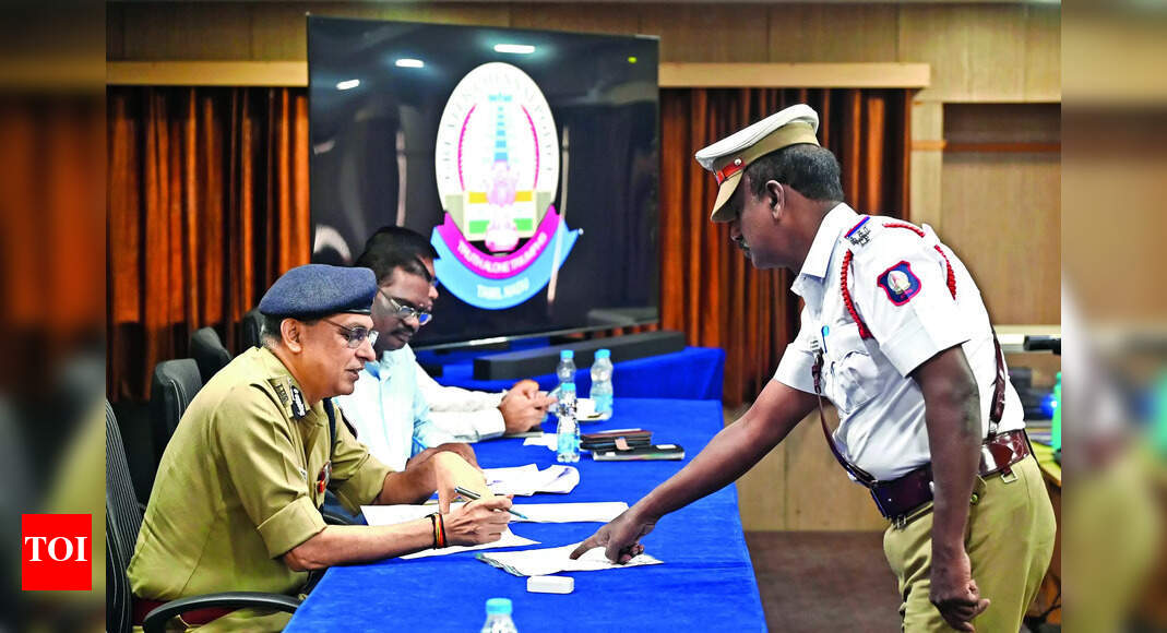 Police Officers: 1,000-plus petitions from cops as DGP holds meet to ...