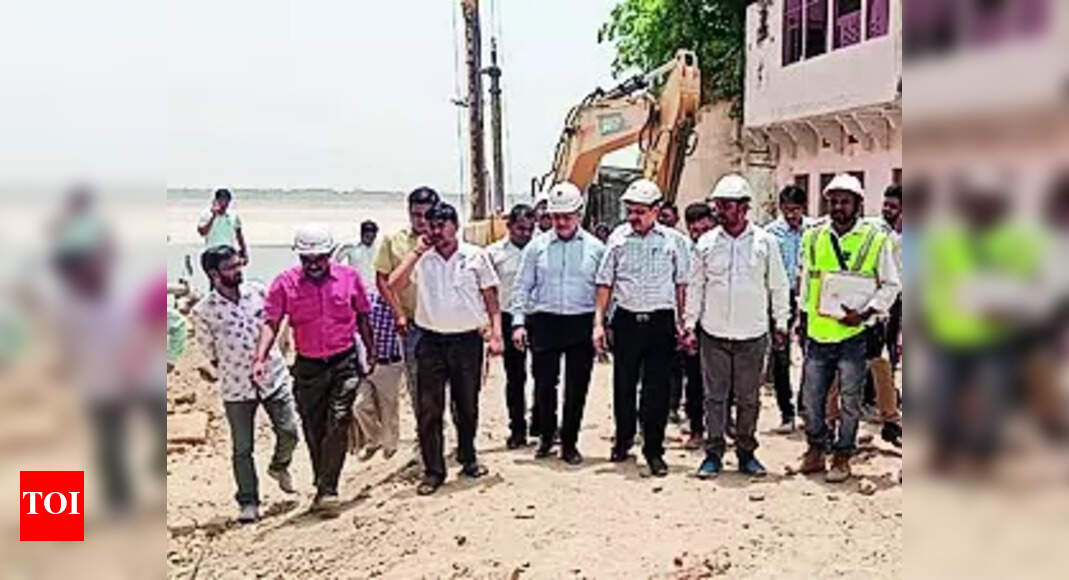 Harishchandra Ghat: Preservation of Trees with Platforms at ...