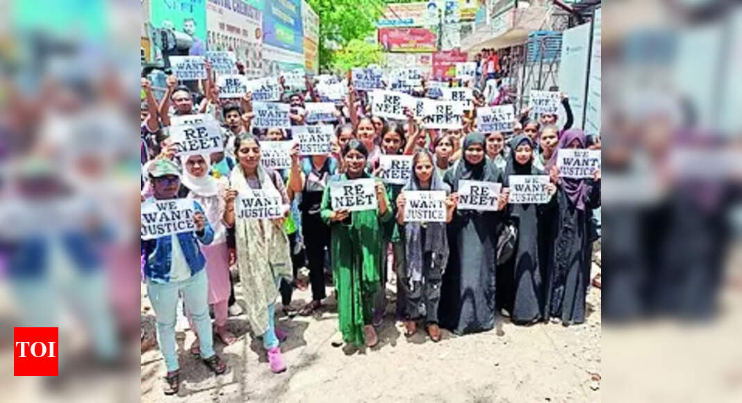 NEET Aspirants: NEET aspirants protest alleged irregularities in NEET ...