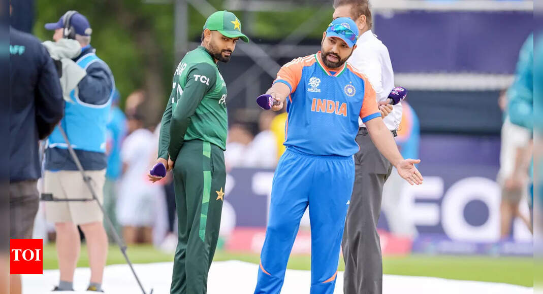 T20 World Cup highlights, IND vs PAK: India win by six runs vs Pakistan ...