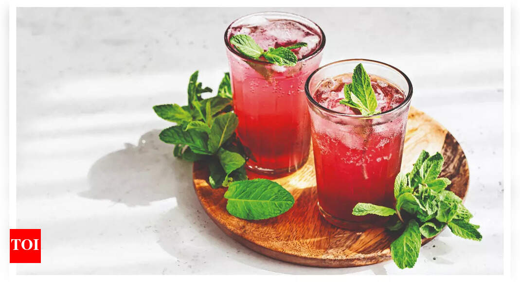 #IcedTeaDay: Hydrating & refreshing: Sip some wellness with iced teas ...