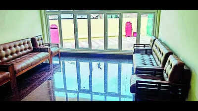 AC Waiting Hall: AC Waiting Hall Opened at Thanjavur Railway Junction ...