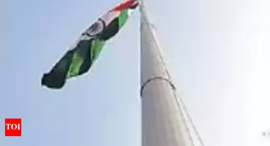 US Nagar locals demand action over neglect of state’s tallest flagpole ...