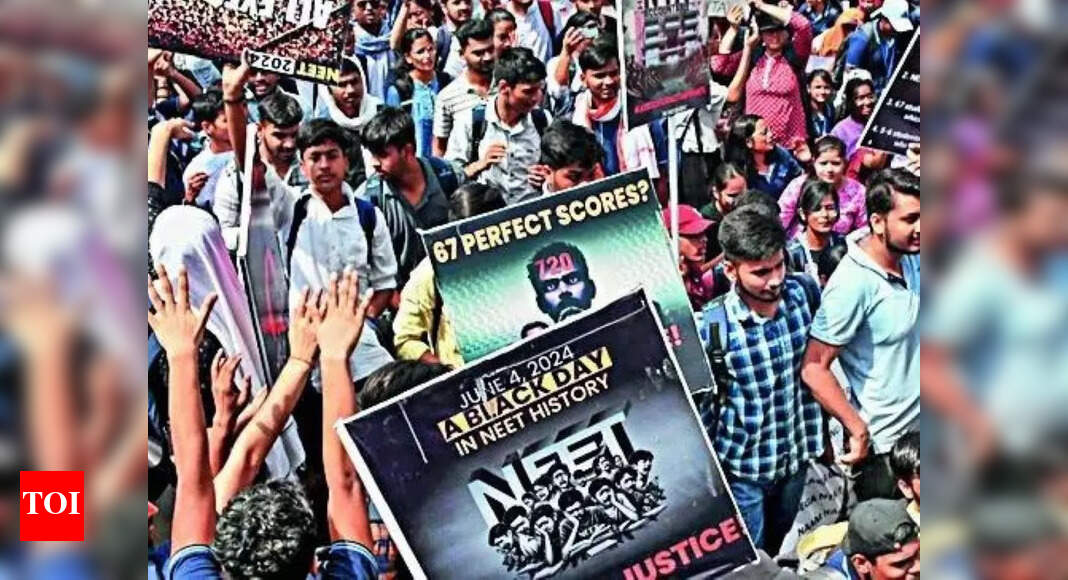 Students protest alleged irregularities in NEET-UG 2024 exam | Delhi ...