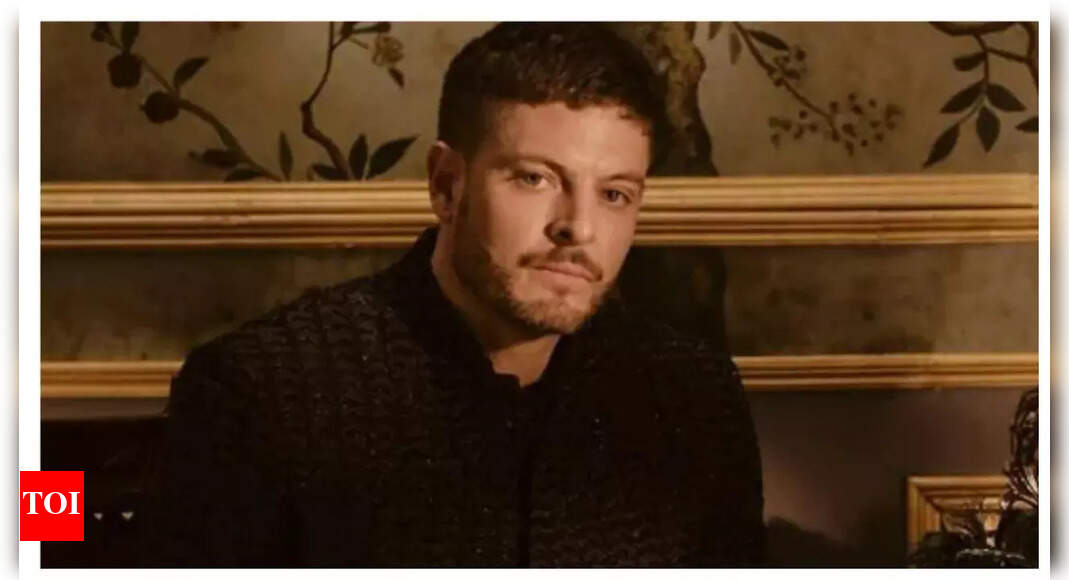 Jason Shah opens up about his experience on the 'Heeramandi' set ...