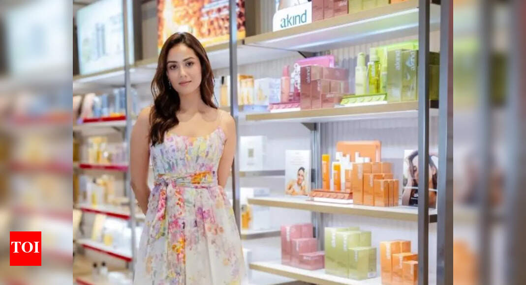 Akind Brand Ambassador: Isha Ambani and Mira Kapoor collaborate for ...