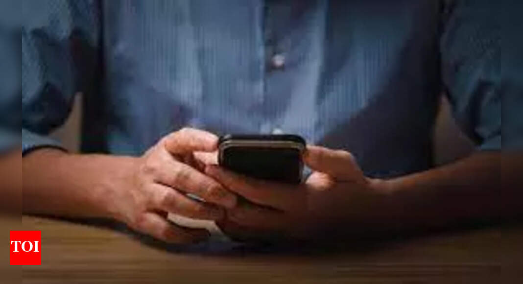 Apple CEO Tim Cook admits smartphone addiction is a ‘problem,' and this ...