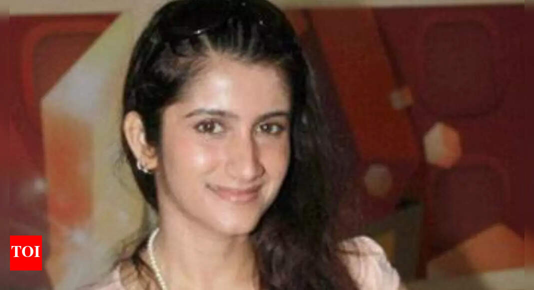 'Kalyug' fame Smilie Suri reveals she has been battling depression for ...