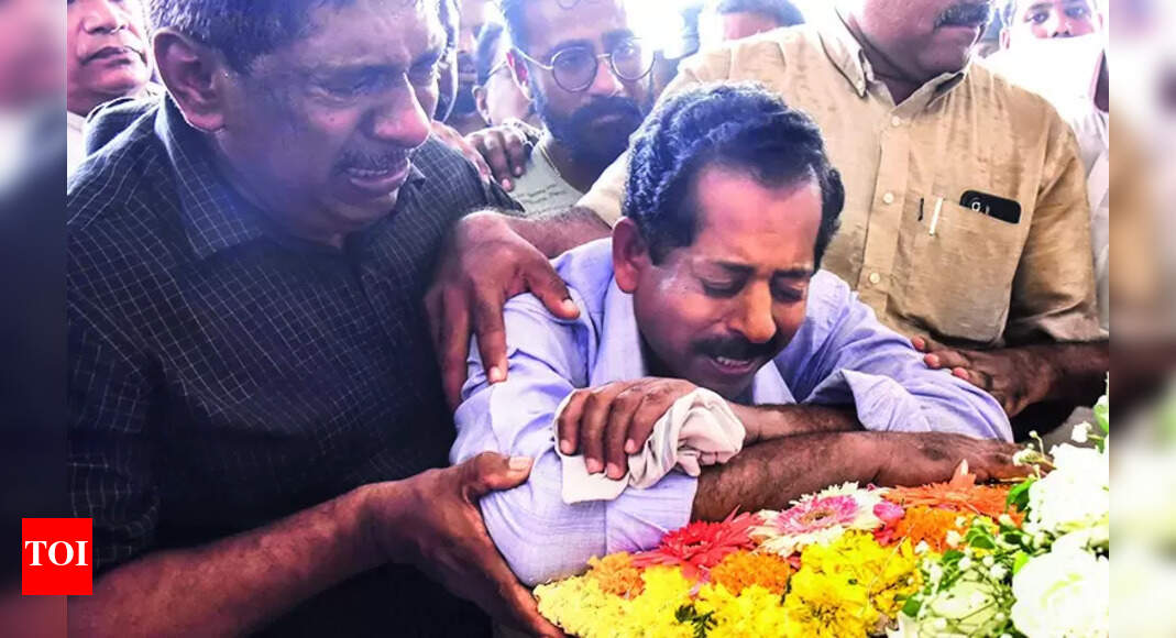 Kuwait fire reduces to ashes many a dream | India News - Times of India