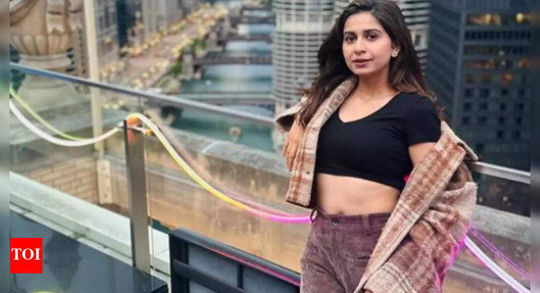 Kinjal Dave kicks off world tour in Chicago, USA | Gujarati Movie News ...