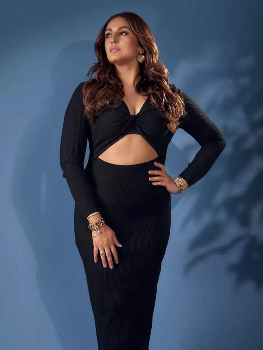 Huma Qureshi's elegant black ensemble exudes timeless sophistication | Times of India