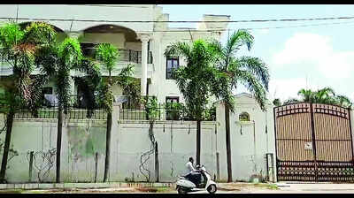 Yusuf Pathan: Chorus Grows to Book Yusuf for Land Grabbing | Vadodara ...