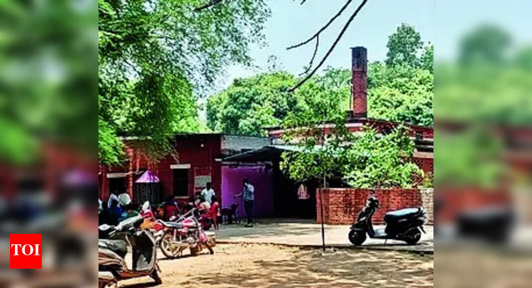 Robbery At Church: Robbery at church: 2 priests attacked, ₹10 lakh ...