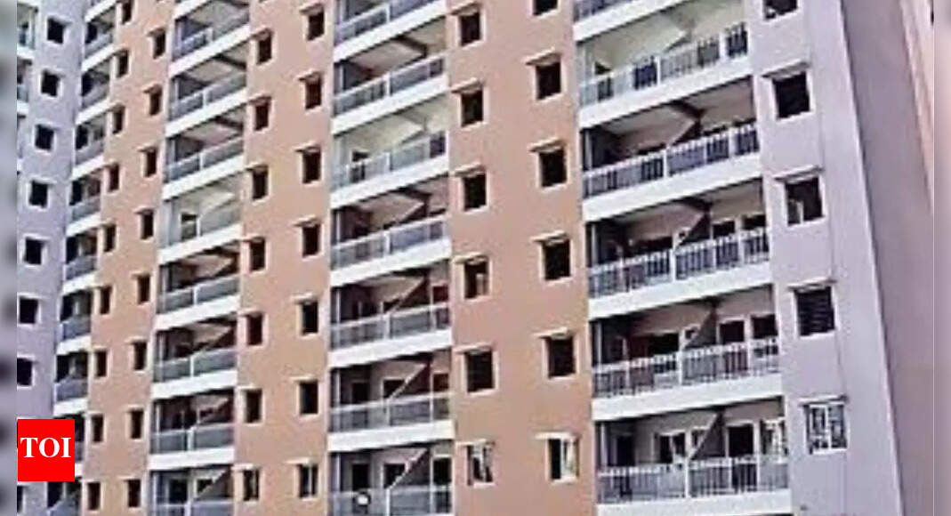 DDA: DDA likely to start handing over EWS flat keys from July | Delhi ...