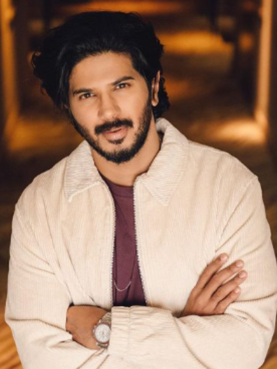 Dulquer Salmaan is just winning with his casual outfits | Times of India