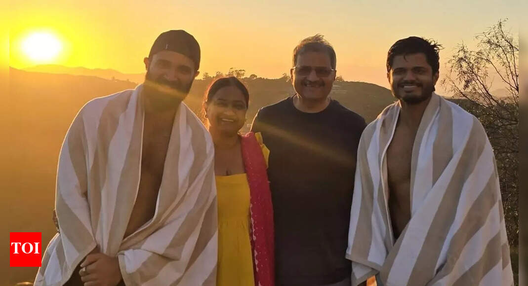 Vijay Deverakonda and brother Anand Deverakonda take their parents on ...
