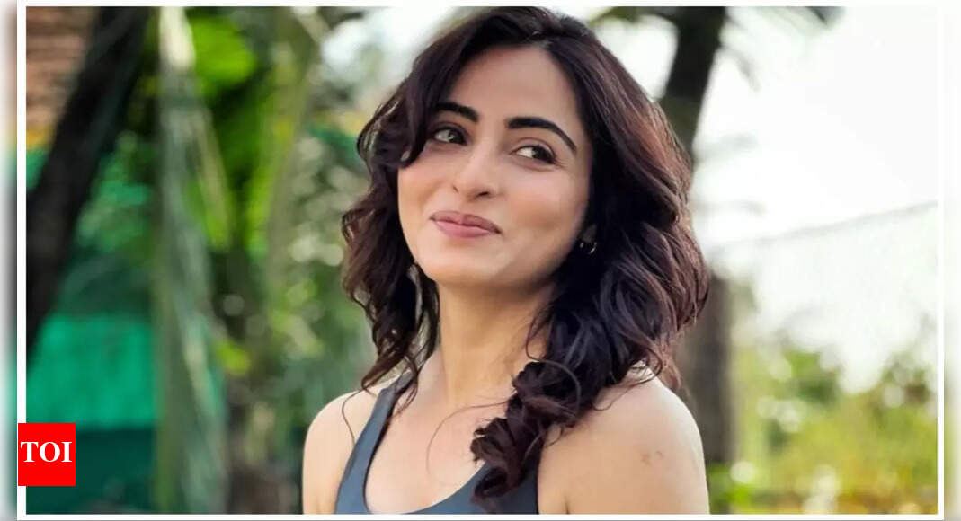 Niyati Fatnani: It has become a ritual in our house that in the evening ...