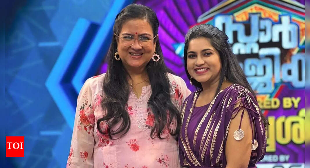 Ankhitha Vinod shares a 'dream-come-true' moment; meets her idol ...