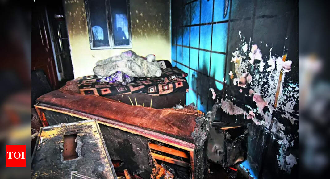 Fire at Dwarka House Kills Couple and 2 Sons | Delhi News - Times of India