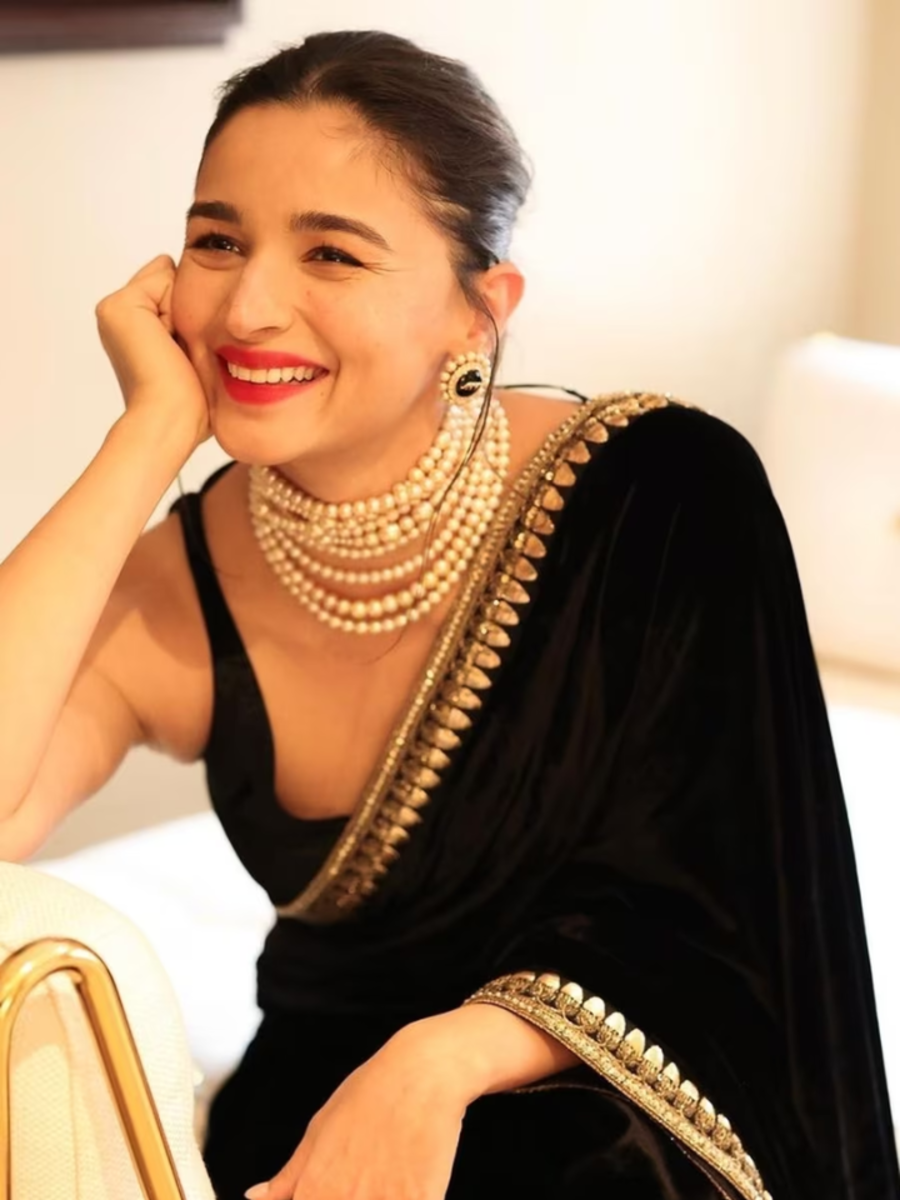 Saree Blouse Ideas For Women With Short Necks | Times Now