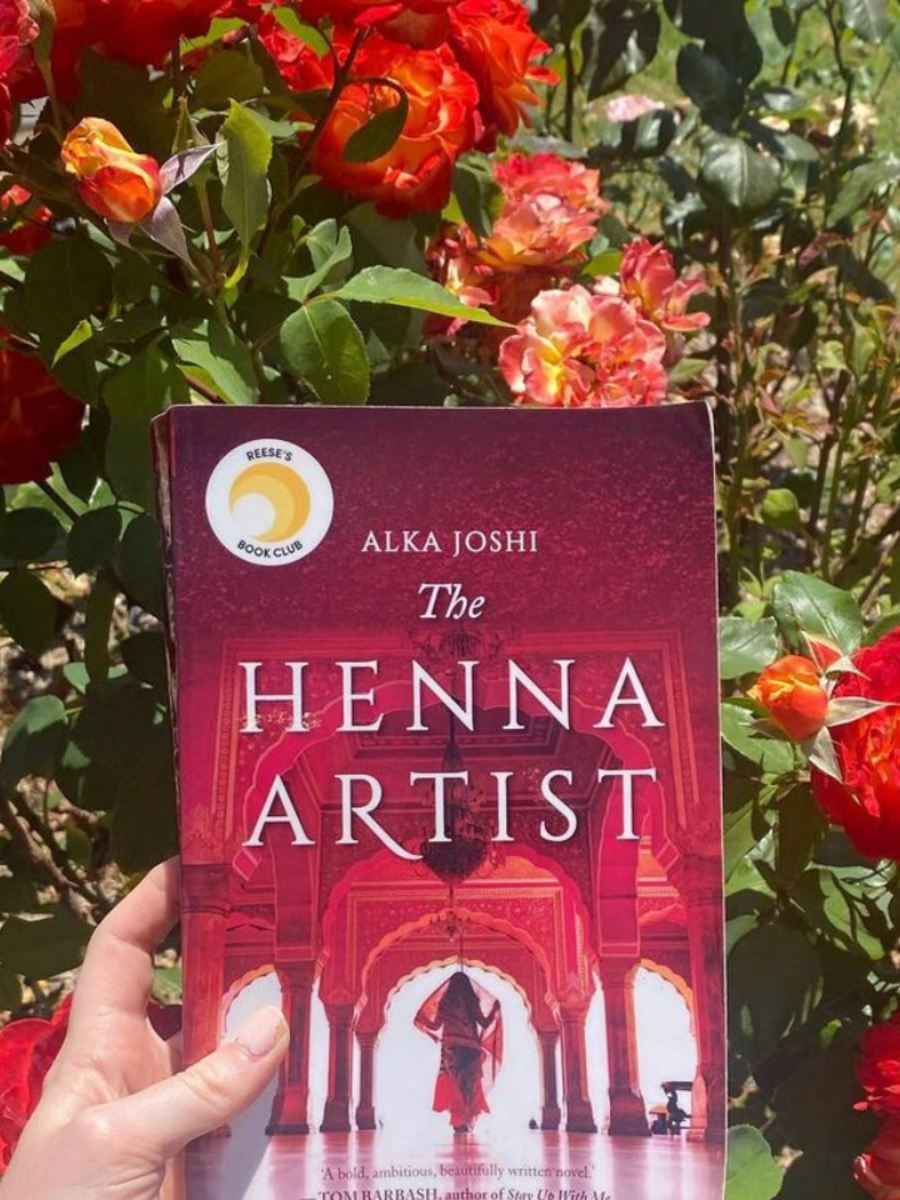 The Henna Artist Explained in 10 Sentences | Times Now