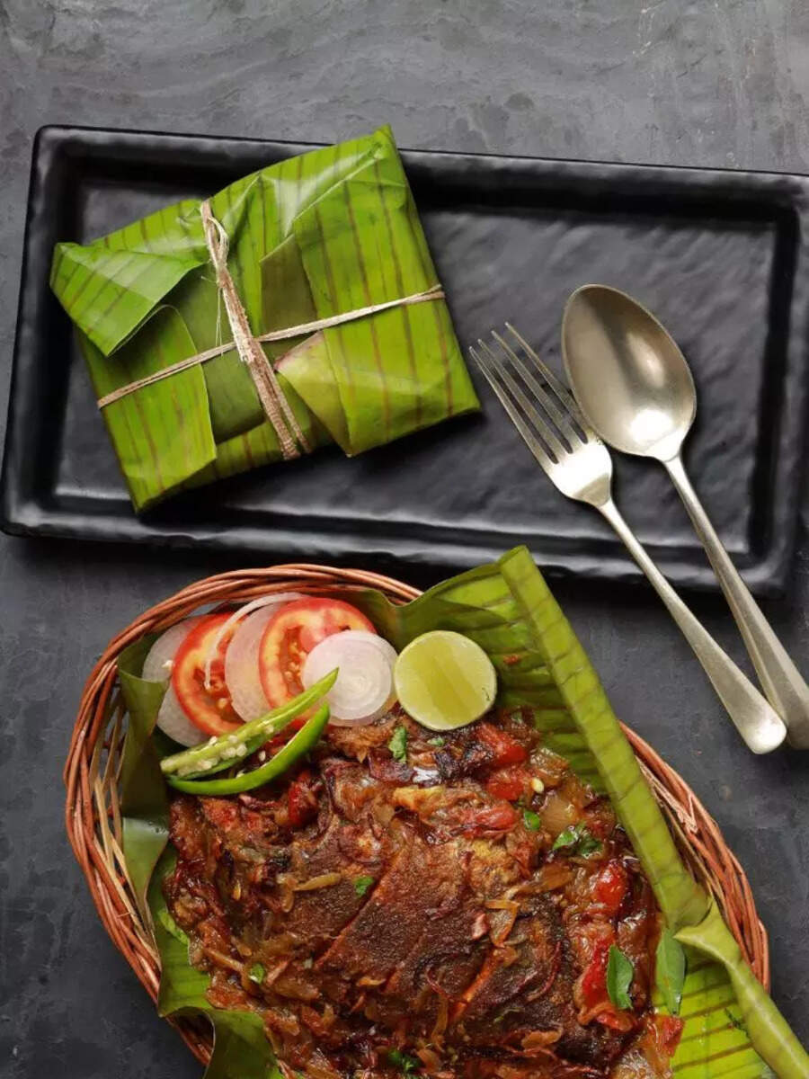 Ela Ada To Paturi: 10 Indian Dishes Cooked In Banana Leaf | Times Now