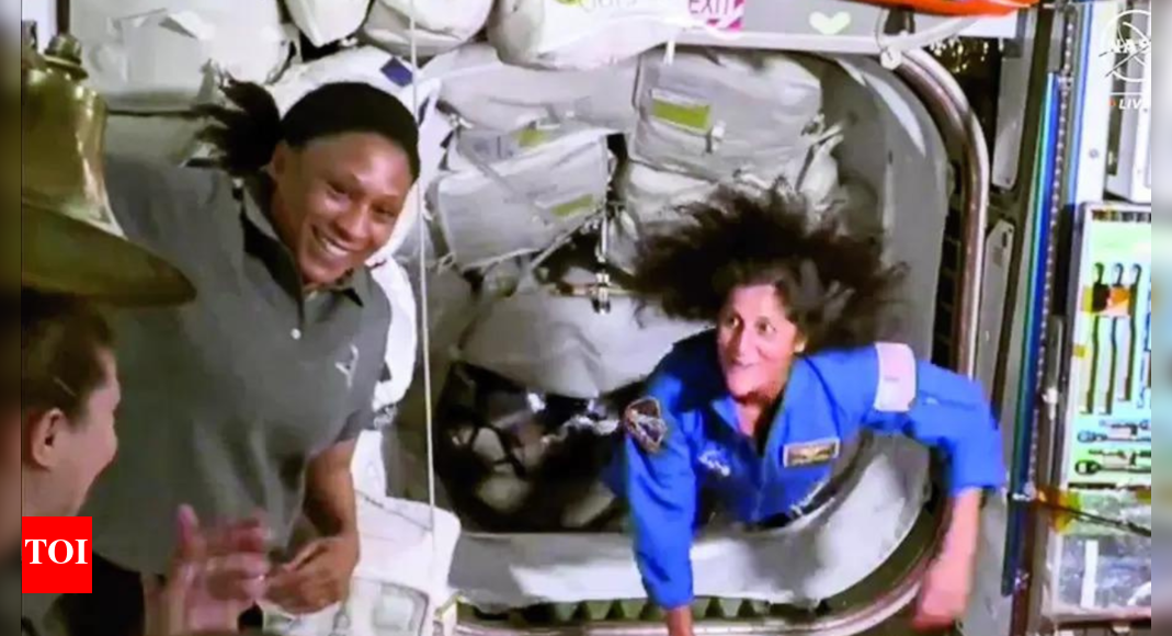 Two astronauts stuck on ISS as Boeing capsule faces technical woes ...