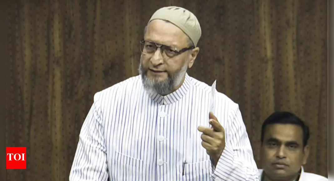 'Old wine in new bottle': AIMIM chief Owaisi targets President over Emergency remarks | India ...