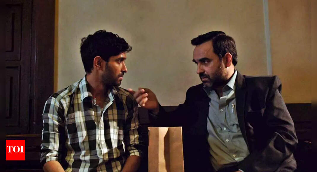 Toi Dialogues Vikrant Massey On Violence Being Romanticized Post Mirzapur And Learning From