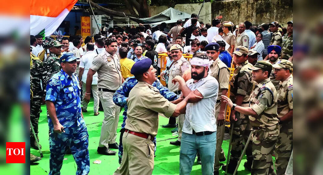 NEET Protest: NEET Protest Turns Violent, 70 Detained | Delhi News ...