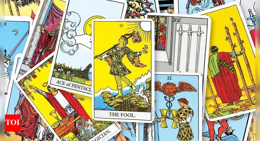 How to use Tarot Cards for self-reflection? - Times of India