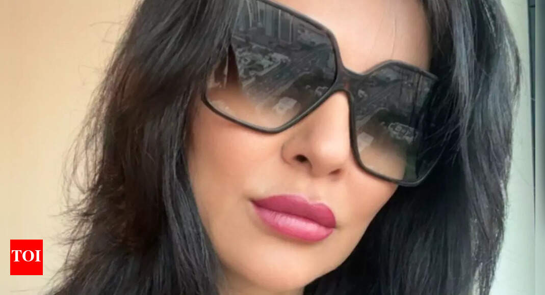 Sushmita Sen updates her social media profile with a 'new look' after ...