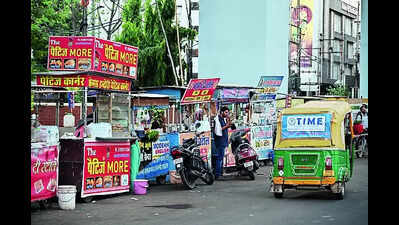 Traffic Chaos: Traffic Chaos at Rani Kamlapati Railway Station Causing ...