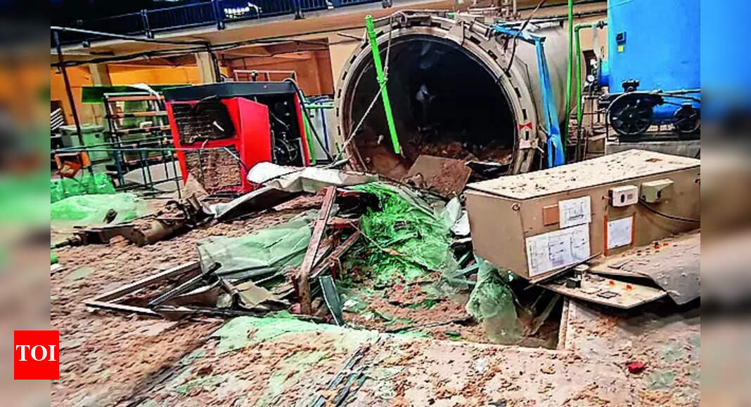 Compressor Blast: 5 killed in compressor blast at Shadnagar glass ...