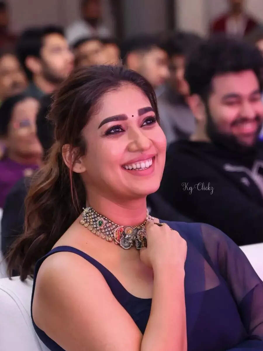 Nayanthara looks dreamy in the latest pictures | Times of India