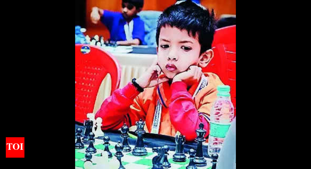 UP: Five-year-old Kushaagra making big moves in chess | Lucknow News ...