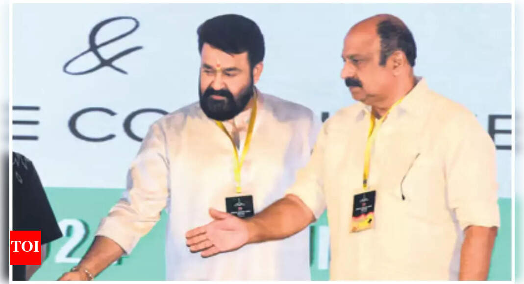 Actor Siddique elected as the new general secretary of AMMA | Malayalam ...