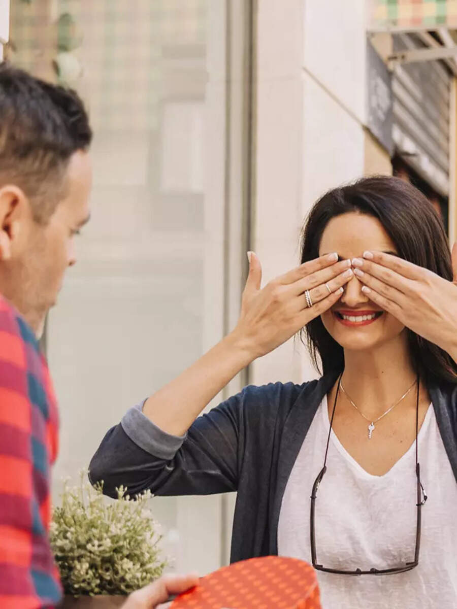 10 things to keep in mind while going on a blind date | Times of India