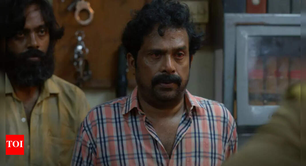 Guru Somasundaram's 'Bottle Radha' teaser | Tamil Movie News - Times of ...