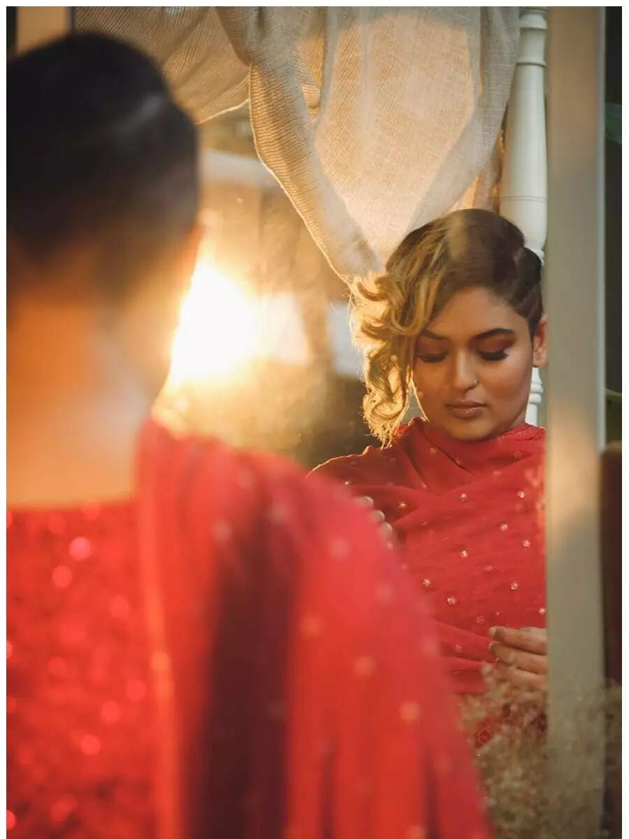 Trendy looks of Prayaga Martin | Times of India