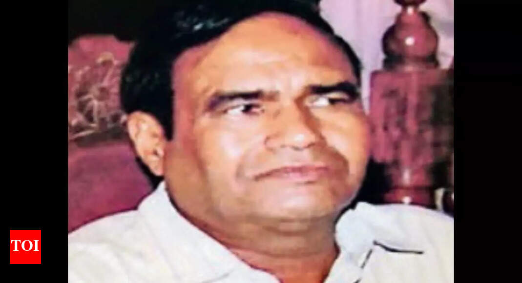 NRHM Scam: How a phone call nailed the shooter | Lucknow News - Times ...