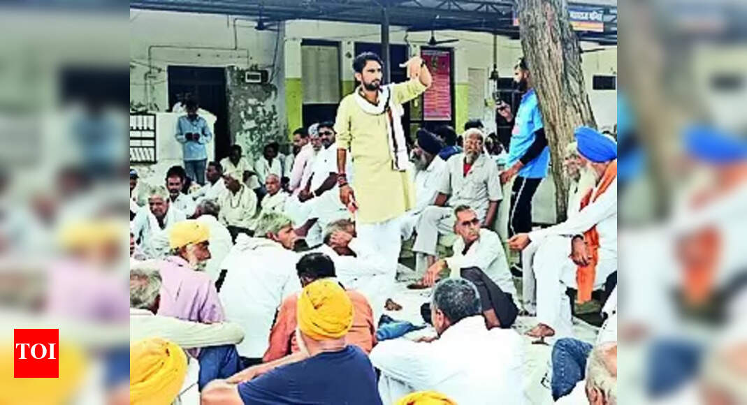 Farmers Protest: Farmers protest on highway in Bundi, demand irrigation ...