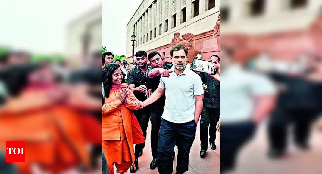 Rahul Gandhi: BJP's Former State President Vijay Sampla Demands Apology ...