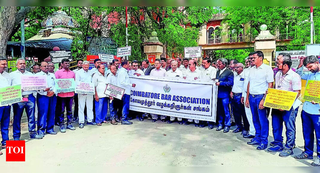 Coimbatore Lawyers: Lawyers boycott court proceedings in Coimbatore ...