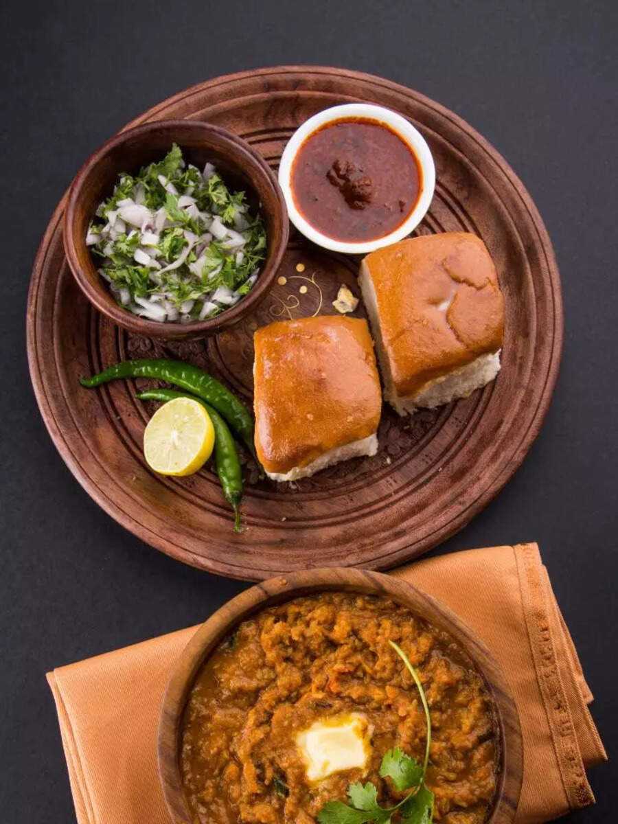 12 Indian Street Foods That Are Easy To Make At Home This Monsoon ...