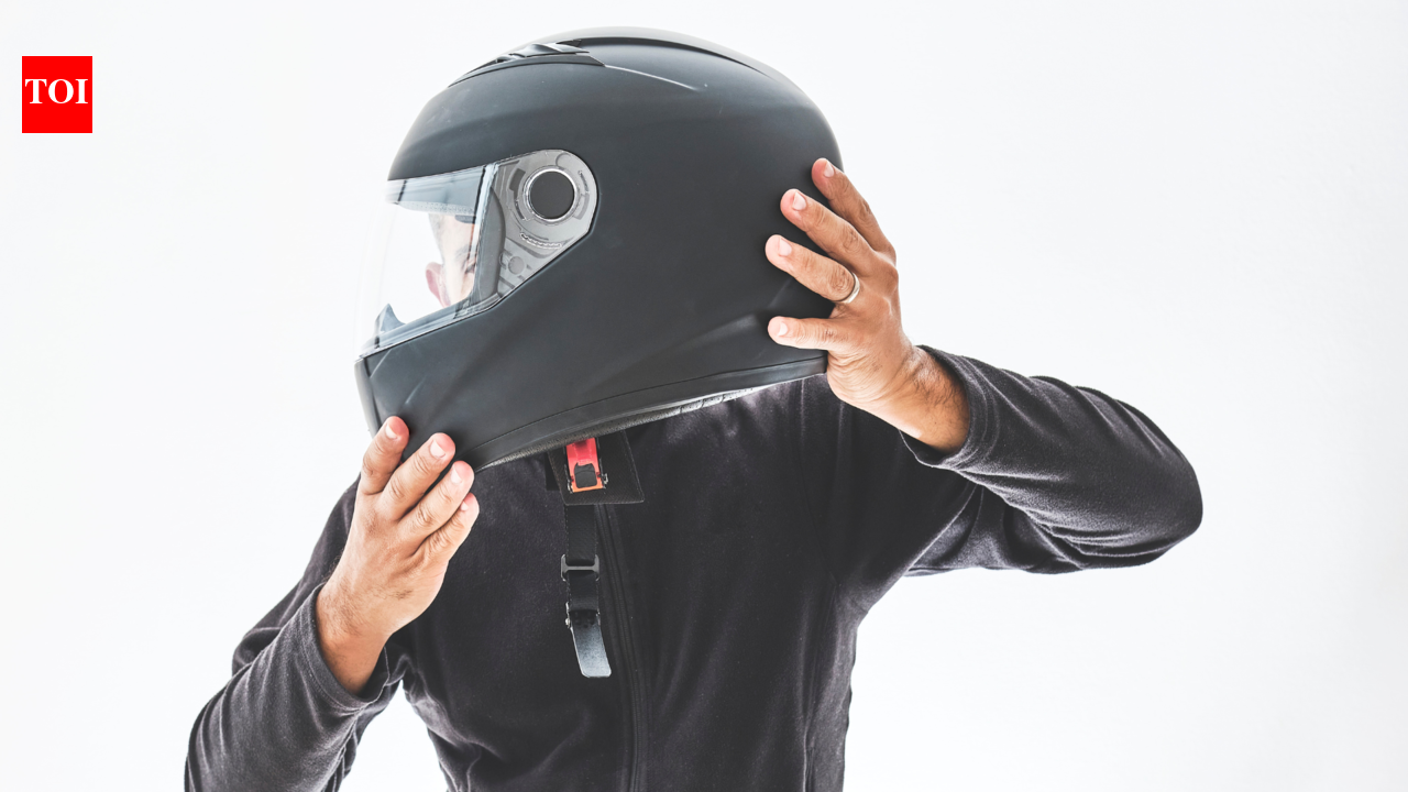Drive Safe and Protect Your Head Wearing the Best Helmets Under 2000 ...
