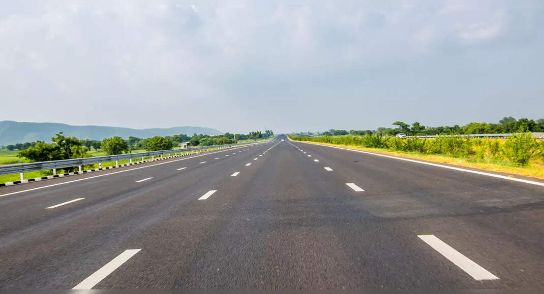 Exploring India's finest expressways: A journey through engineering ...